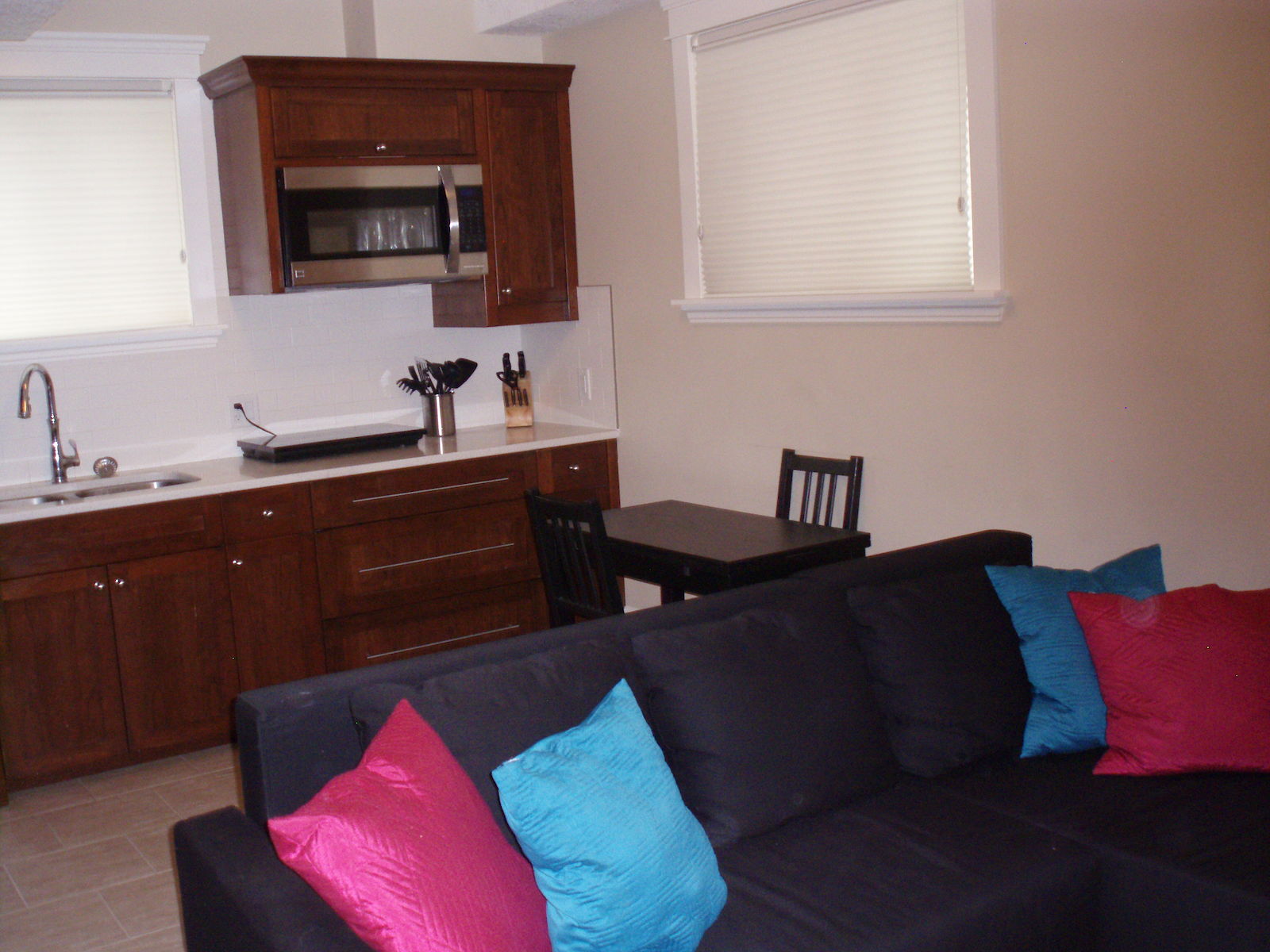 Calgary Basement For Rent | Sunnyside | SUNNYSIDE - 1 Bed Lower | ID ...