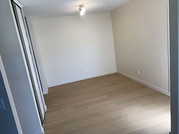 Calgary Townhouse For Rent | Albert Park | ALBERT PARK 3 BEDROOM 1 | ID ...