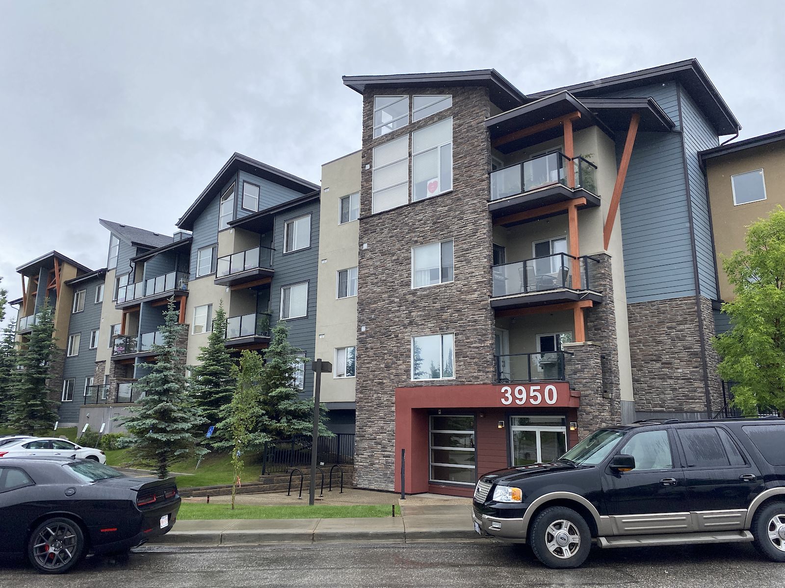 Calgary Condo Unit For Rent | Varsity | Varsity One Bedroom + Den | ID ...