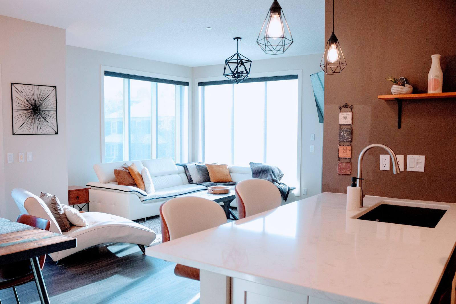 Calgary Condo Unit For Rent | Lower Mount Royal | Iconic 17th Ave ...