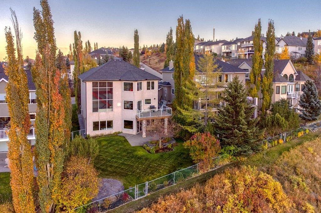 Calgary Pet Friendly House For Rent | Patterson | Family Home with ...