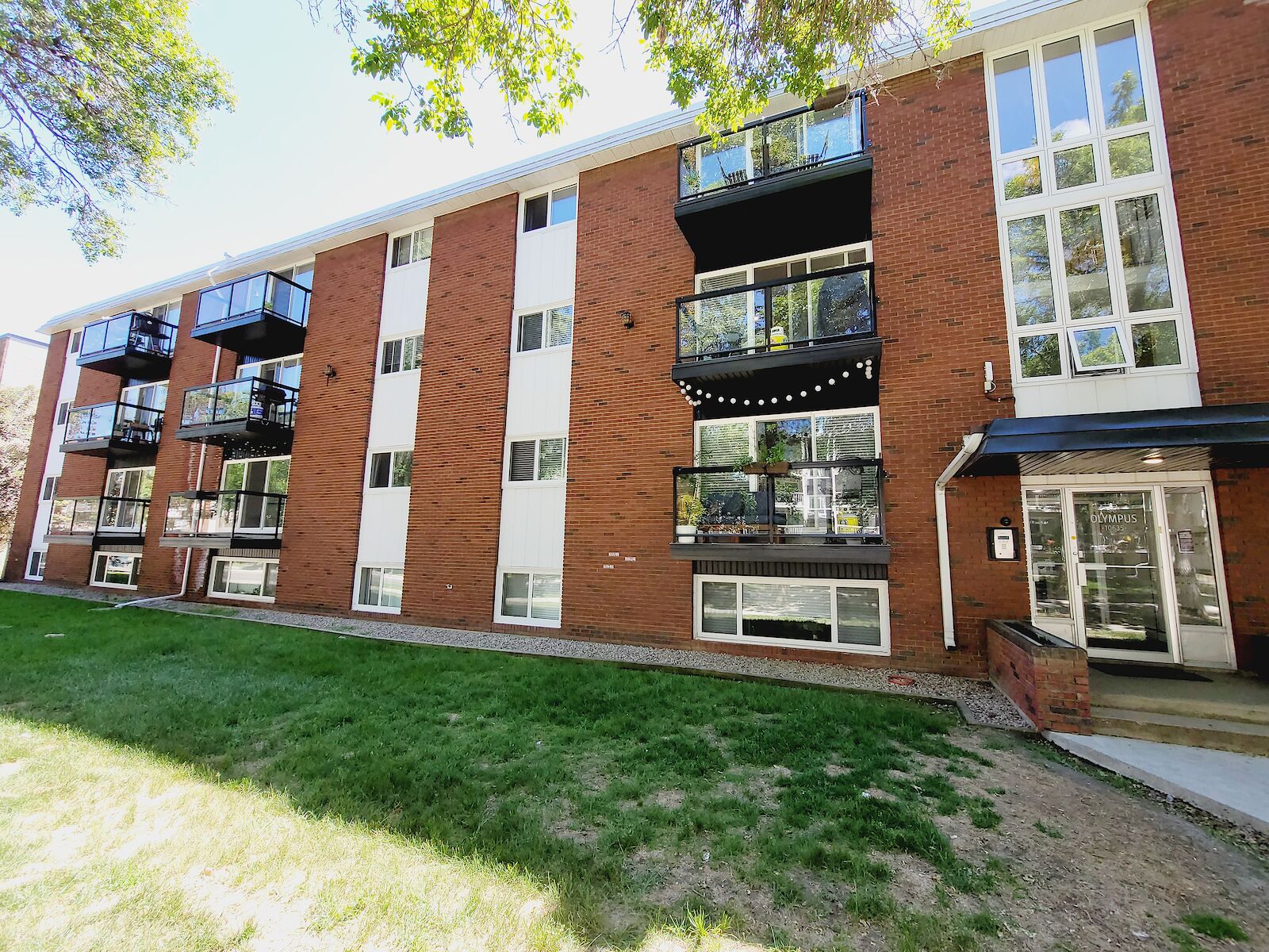 Edmonton Apartment For Rent | Strathcona | COMPLETELY REMODELED AND ...