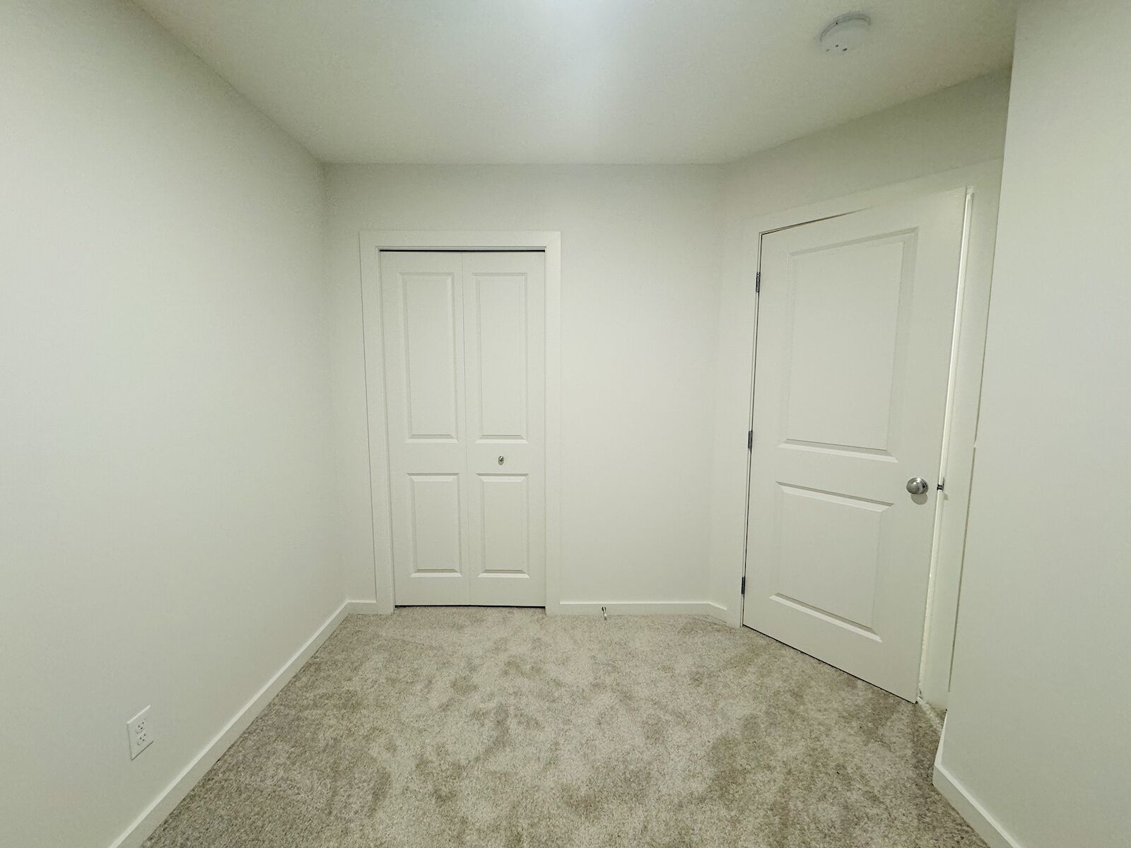 Calgary Basement For Rent | Belmont | Upgraded Legal Basement Unit For ...