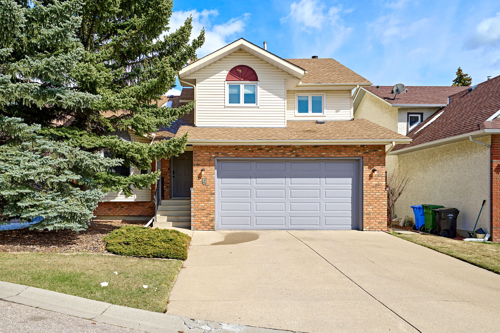 Calgary Pet Friendly House For Rent | Edgemont | Upgrading Amazing 3 ...