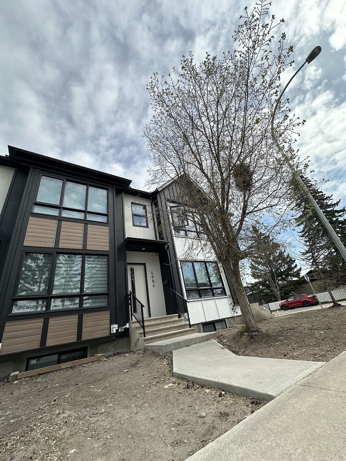 Calgary Townhouse For Rent | Glenbrook | BRAND NEW 3 Bedroom Townhouse ...