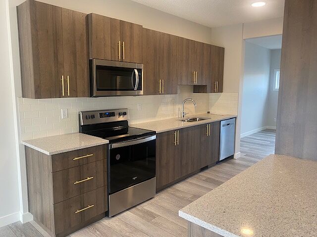 Calgary Townhouse For Rent | Tuscany | Newer Townhouse: 2 Bedrooms 2.5 ...