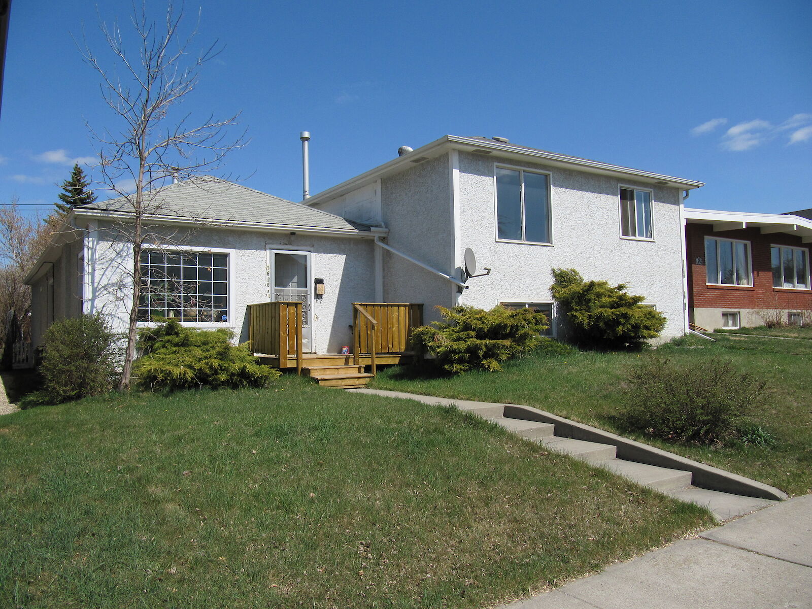 Calgary Duplex For Rent | Capitol Hill | cozy 2 bedrooms main floor ...