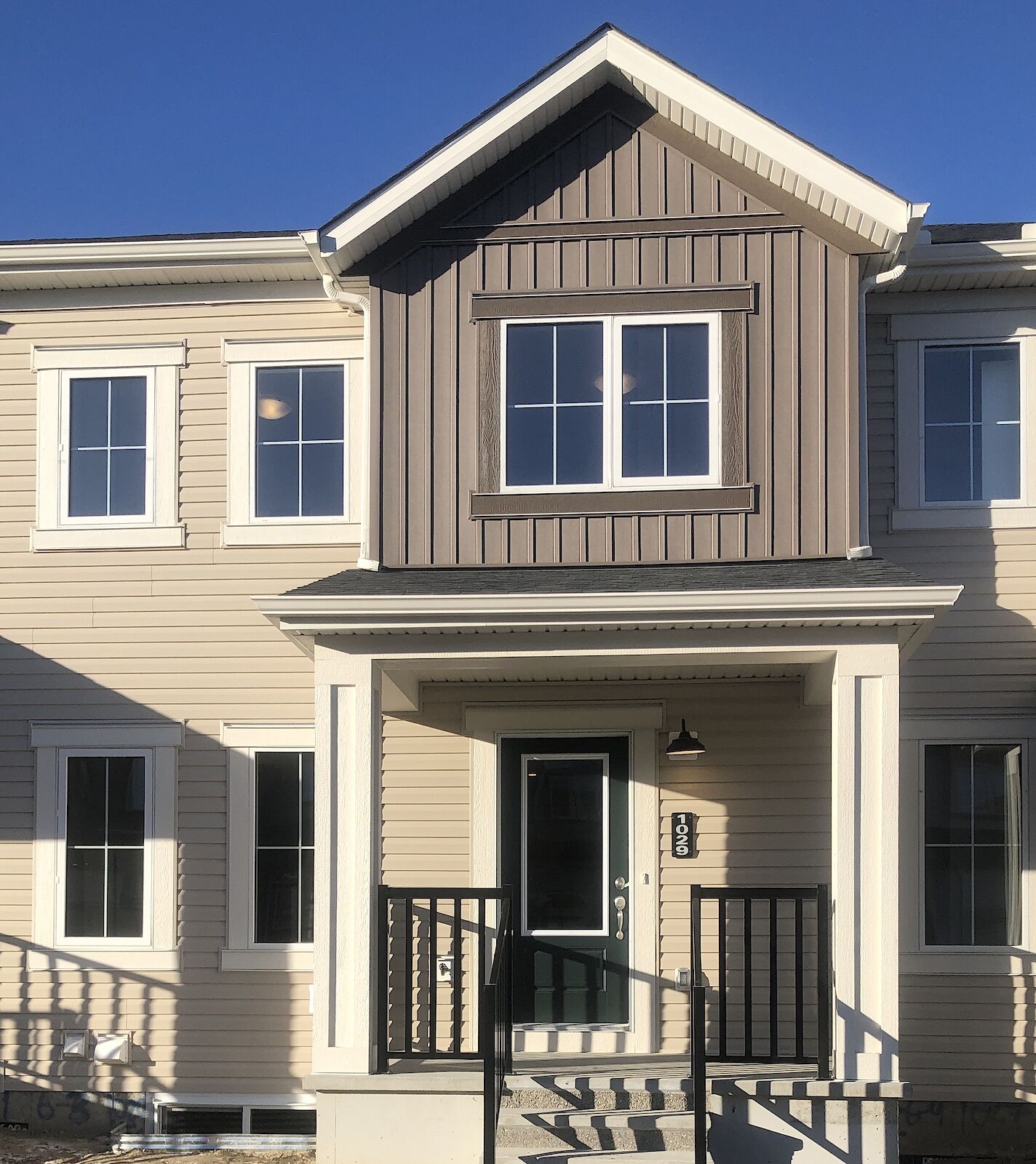 Airdrie Townhouse For Rent | Brand New 3 Bedroom Townhouse | ID 602933 ...