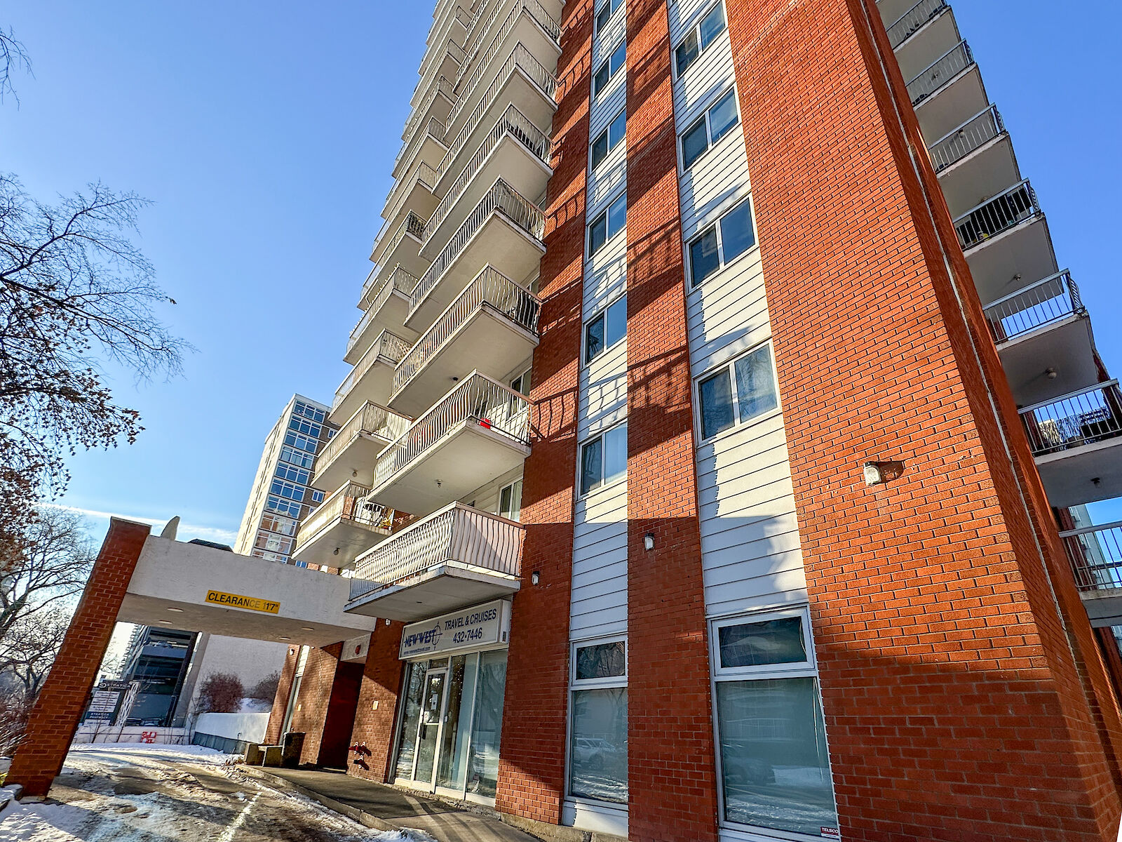 Edmonton Pet Friendly Condo Unit For Rent | Oliver | Renovated 1 Bed 1 ...