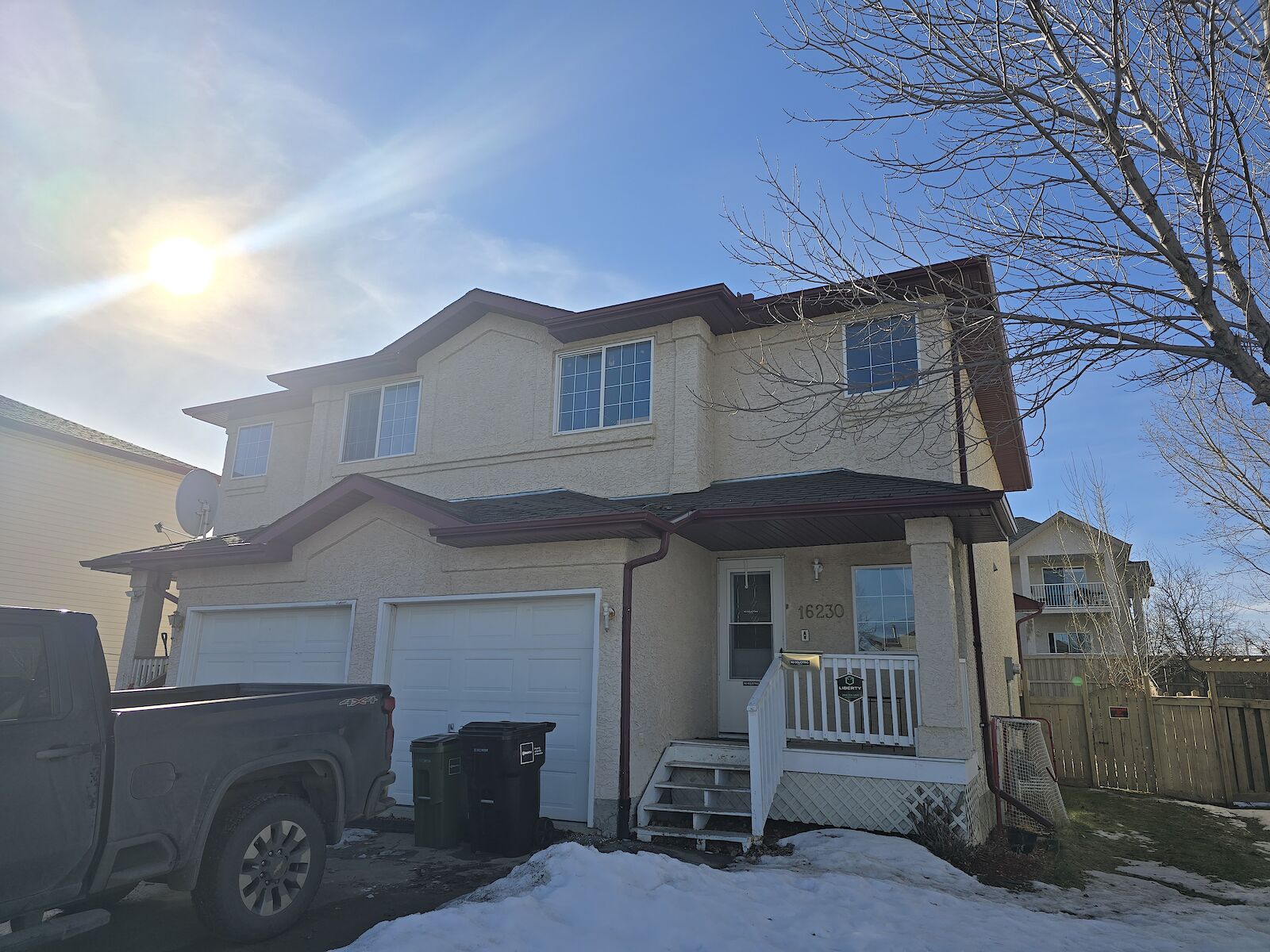 Edmonton Pet Friendly Duplex For Rent | Eaux Claires | 2 master ...