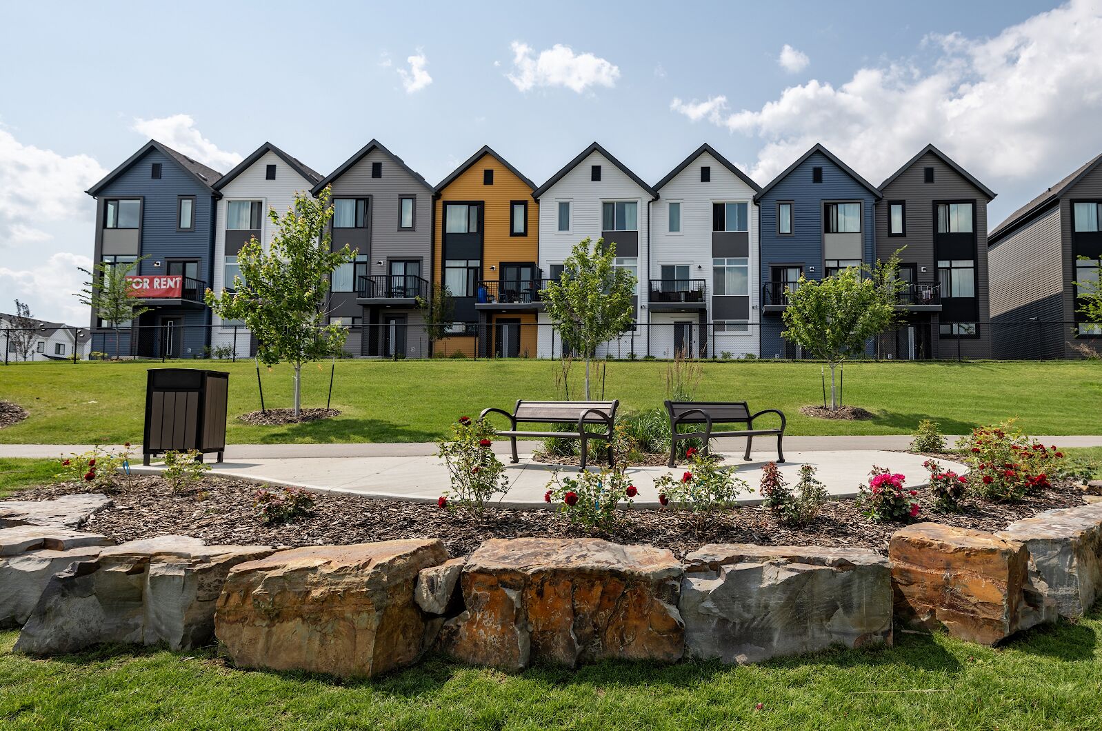 Edmonton Pet Friendly Townhouse For Rent | Secord | Spacious Townhouse ...