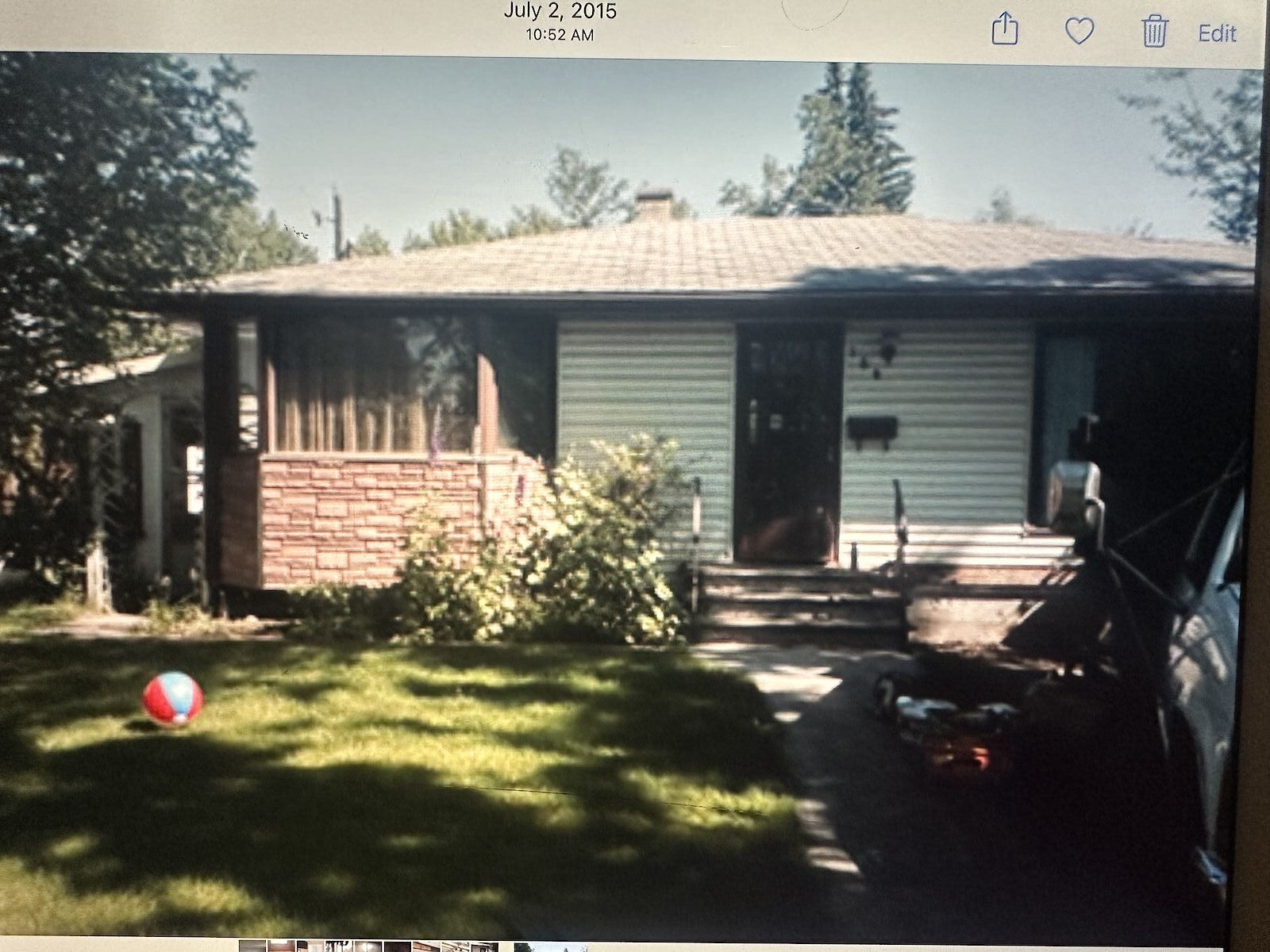 Calgary Pet Friendly House For Rent | Highwood | 3 bedrooms and 2 ...