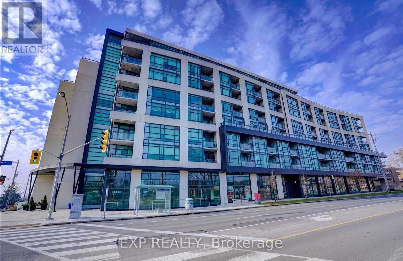 Toronto Apartment For Rent | Apartment in Toronto (Maple Leaf | ID ...