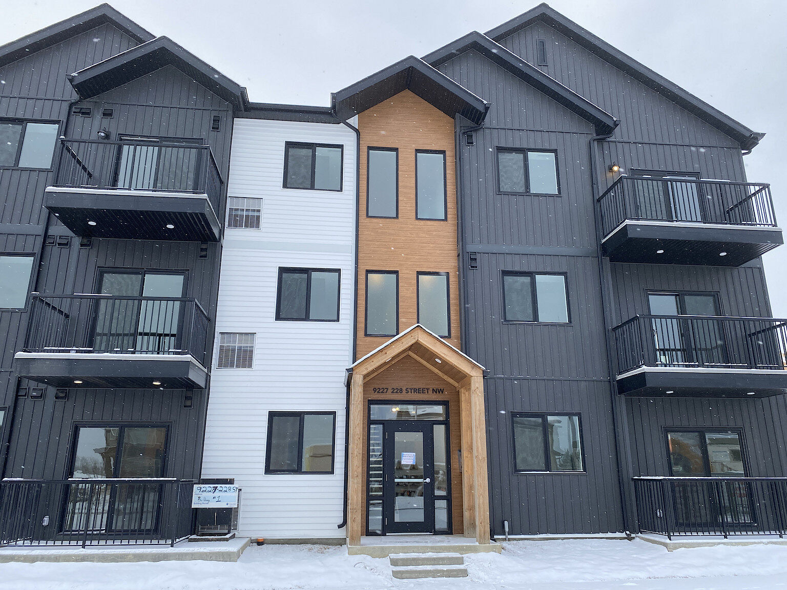 Edmonton Pet Friendly Condo Unit For Rent | Secord | 2 Bedroom 2 ...