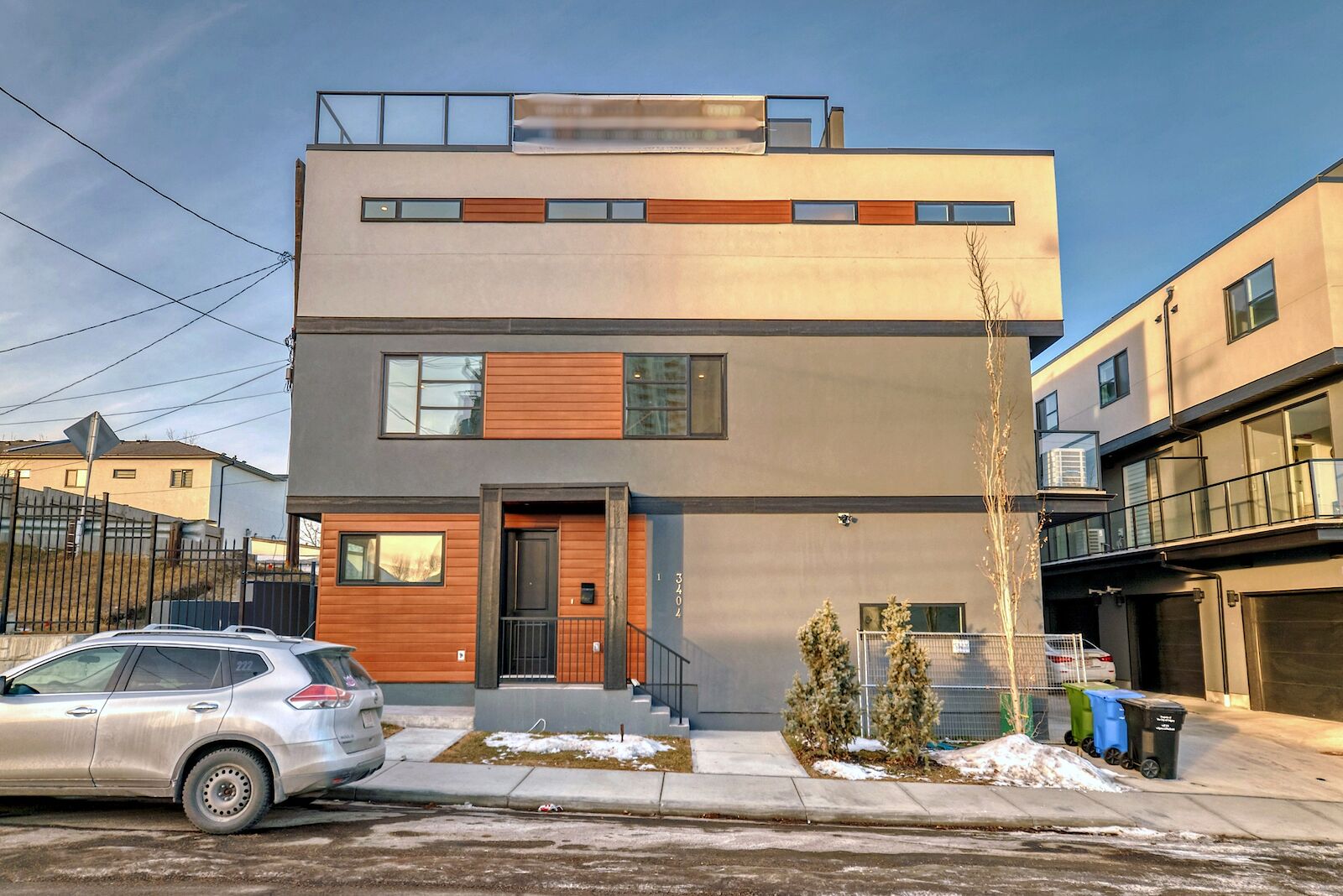 Calgary Pet Friendly Townhouse For Rent | Spruce Cliff | Beautiful ...