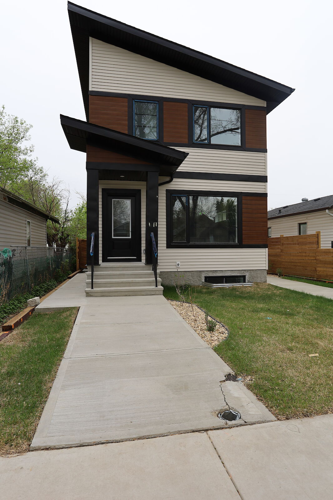 Edmonton Pet Friendly Duplex For Rent | McCauley | Brand new Duplex in ...