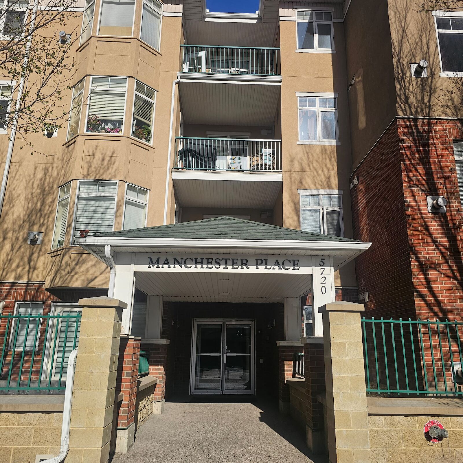 Calgary Condo Unit For Rent | Manchester | Furnished Top Floor 2 ...