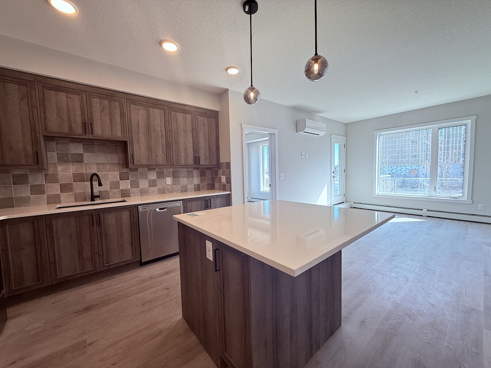Calgary Pet Friendly Condo Unit For Rent | Shawnessy | Stylish & Bright ...