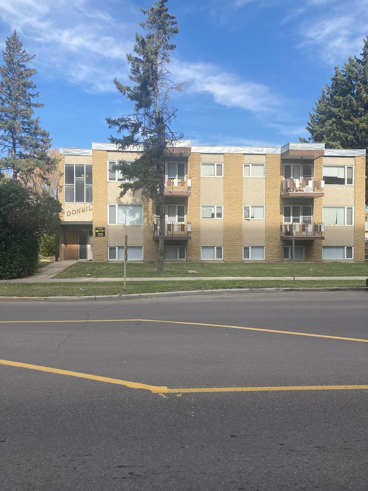 Red Deer Pet Friendly Condo Unit For Rent | Downtown | Cat Friendly - 2 ...