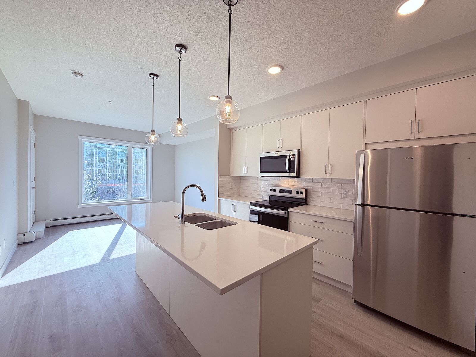 Calgary Pet Friendly Condo Unit For Rent | Shawnessy | Brand New 2 Bed ...