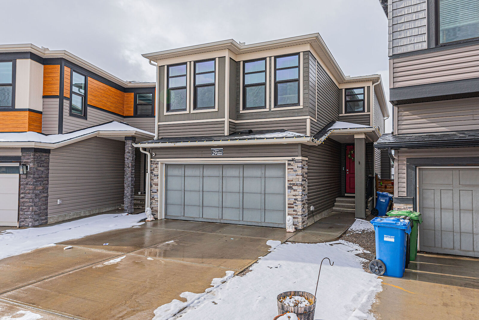 Calgary Pet Friendly House For Rent | Livingston | Stunning 4-Bedroom ...