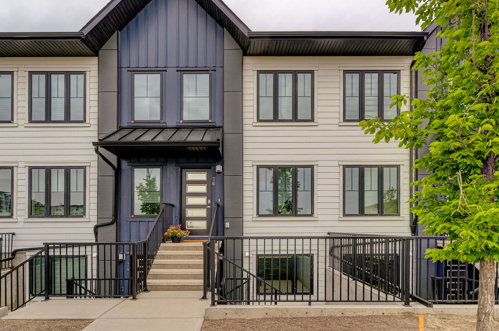 Calgary Pet Friendly Condo Unit For Rent | Livingston | 1-Bed 1-Bath ...