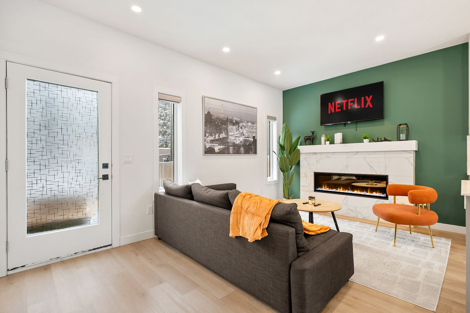 Calgary Pet Friendly Townhouse For Rent | Capitol Hill | BEST VALUE ...