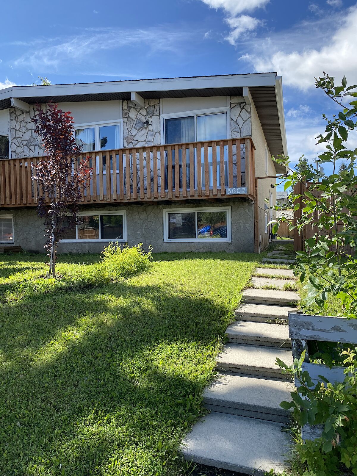 Calgary Duplex For Rent | Penbrooke Meadows | Amazing location | ID ...