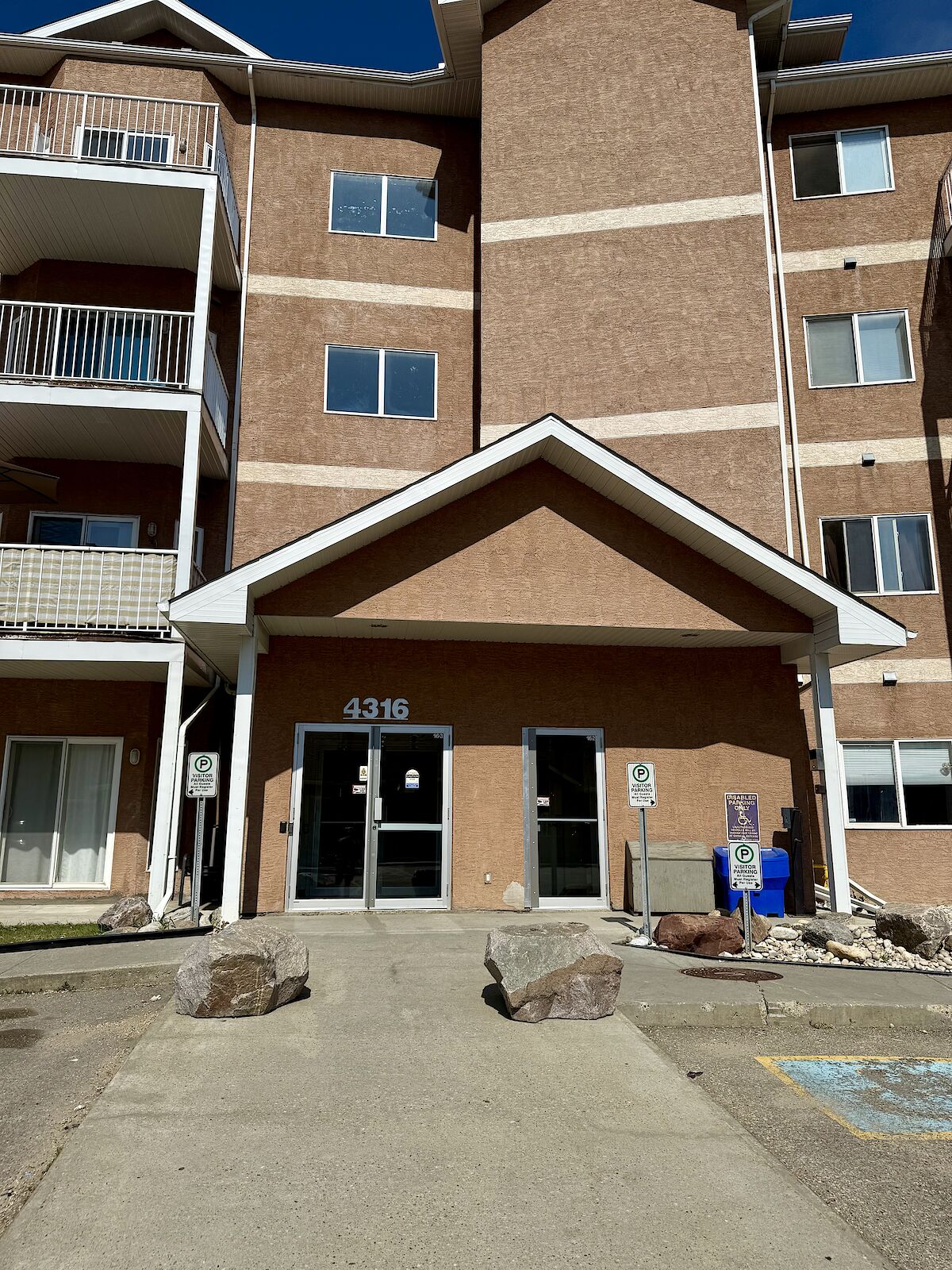 Edmonton Pet Friendly Condo Unit For Rent | Clareview | Newly Renovated ...
