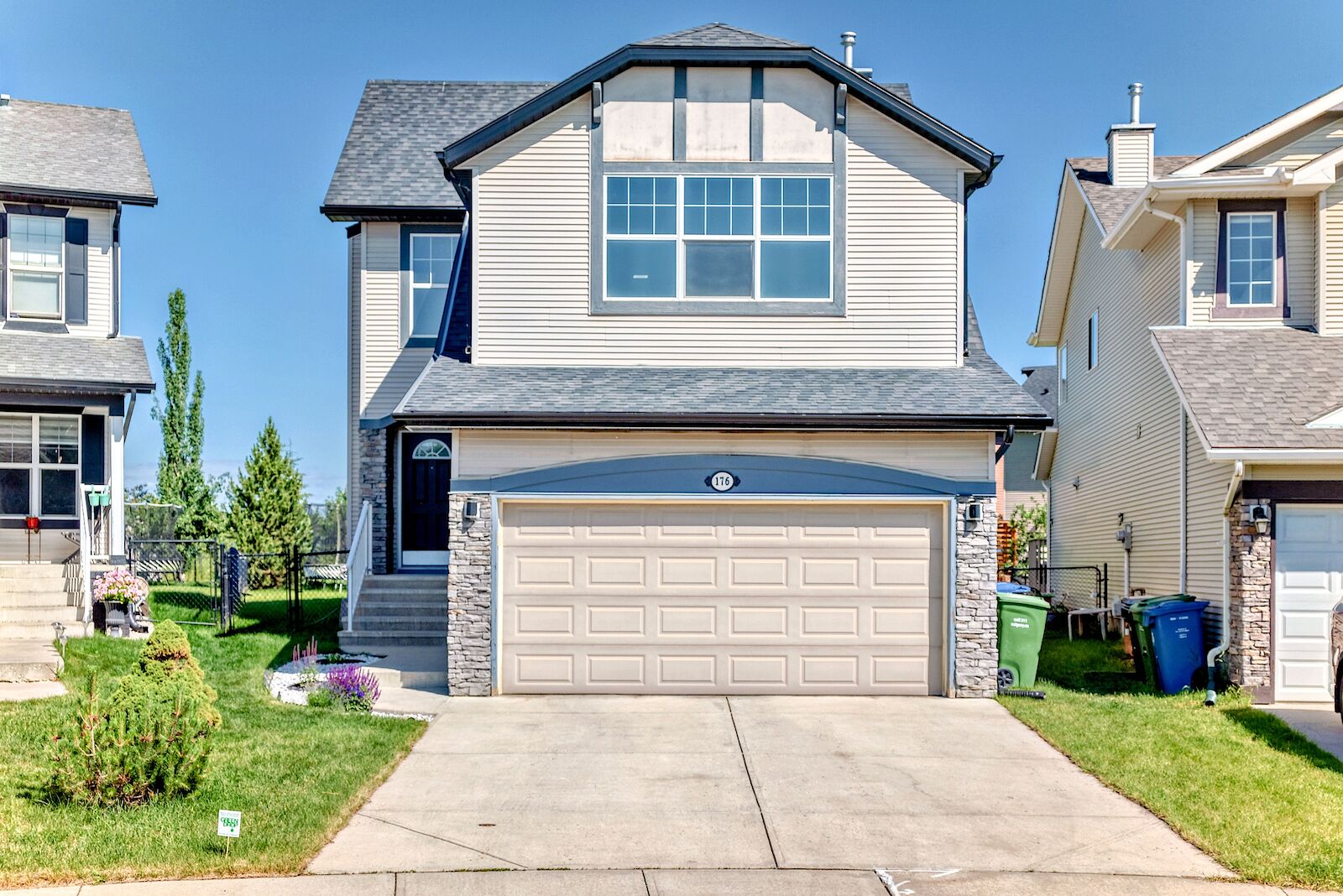 Calgary House For Rent | Cougar Ridge | Stunning 3-Bedroom Home with ...
