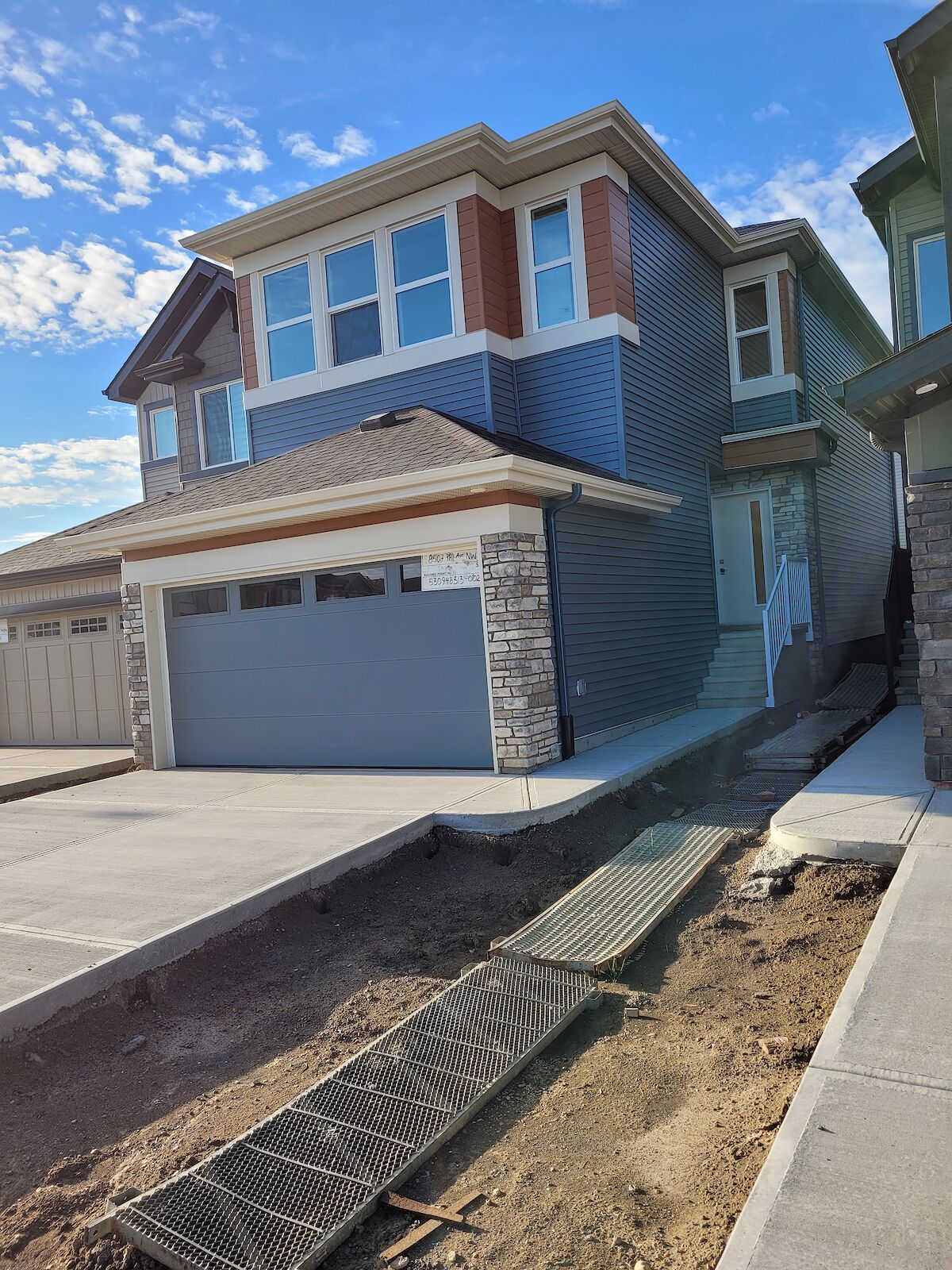 Edmonton Pet Friendly Main Floor For Rent | Klarvatten | LEVEL2 LECTRIC ...