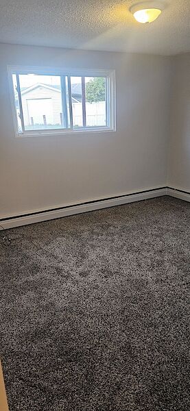 Red Deer Pet Friendly Condo Unit For Rent | Eastview | Bright ...