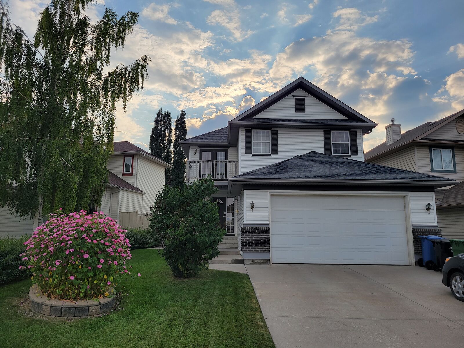Calgary House For Rent | Somerset | 2 Bedroom Cozy Full House | ID ...
