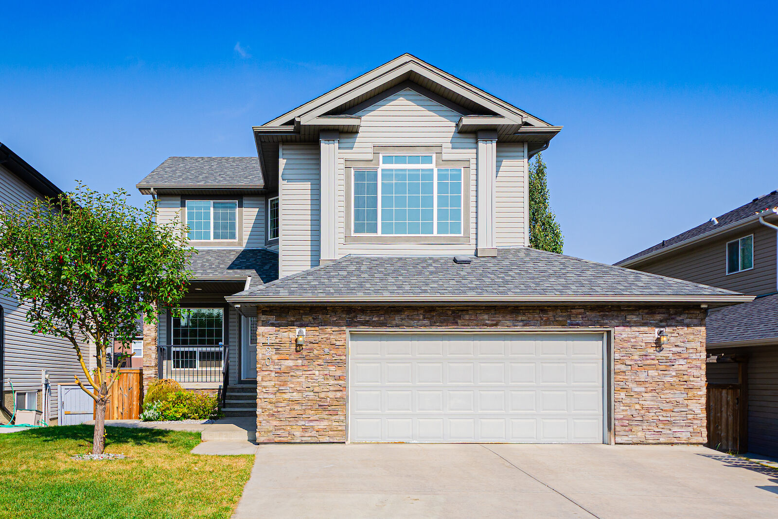 Chestermere House For Rent | Huge 4 Bedroom Home in | ID 671849 ...