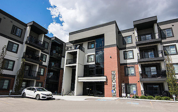 Edmonton Condo Unit For Rent | Allard | Beautiful Top Floor Condo | ID ...