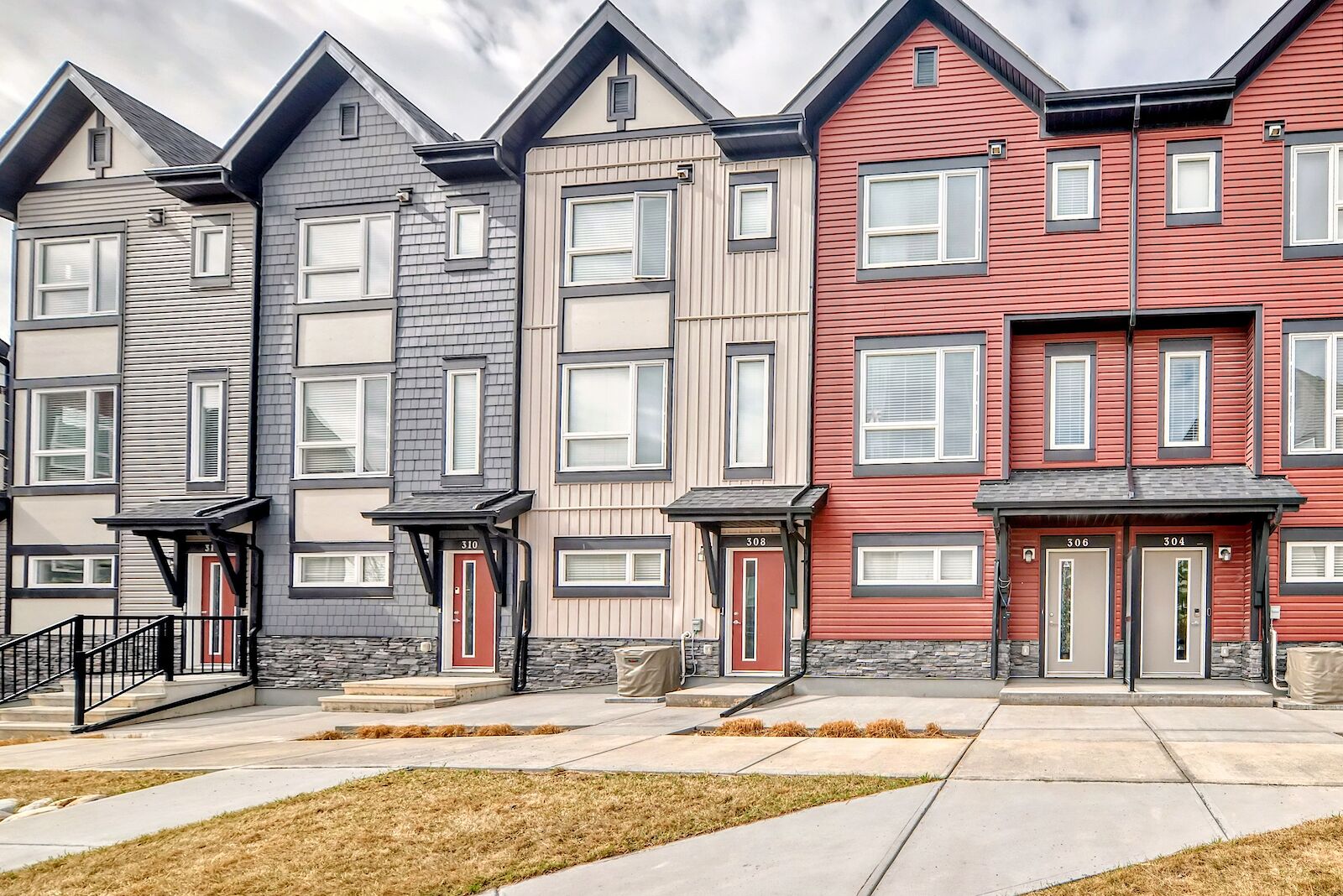 Calgary Pet Friendly Townhouse For Rent | Evanston | Modern 3-Storey ...