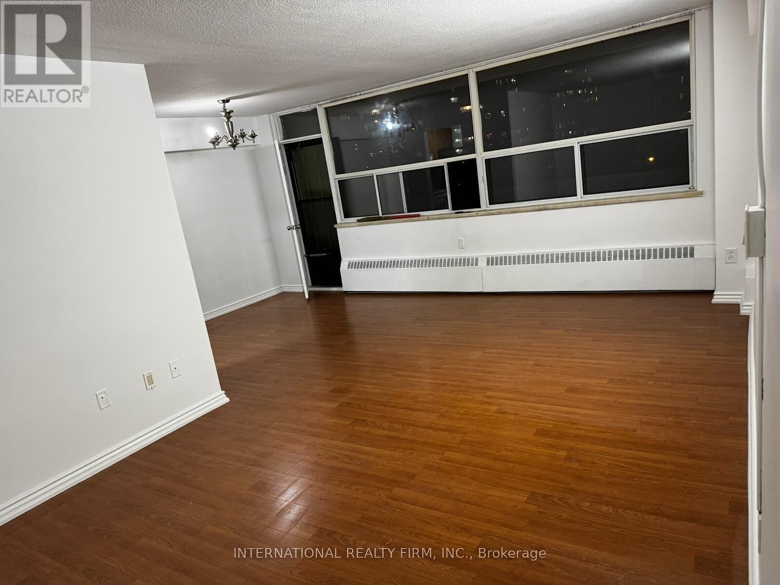 Toronto Apartment For Rent | Apartment in Toronto (Brookhaven-Amesbury ...