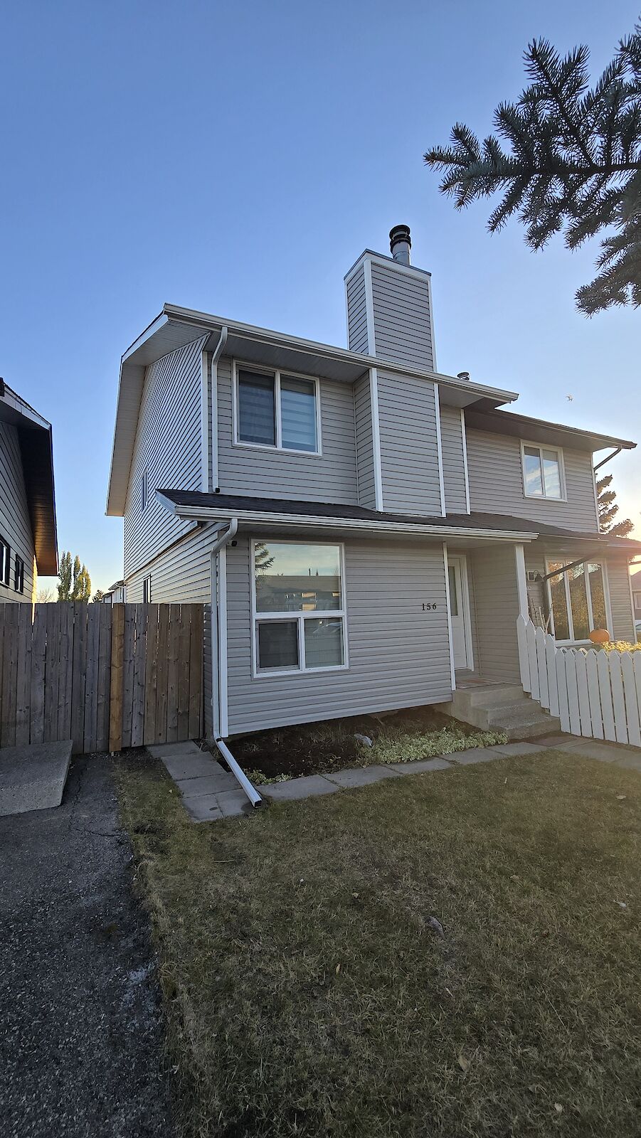 Calgary Duplex For Rent | Falconridge | Newly Renovated 3-Bedroom ...