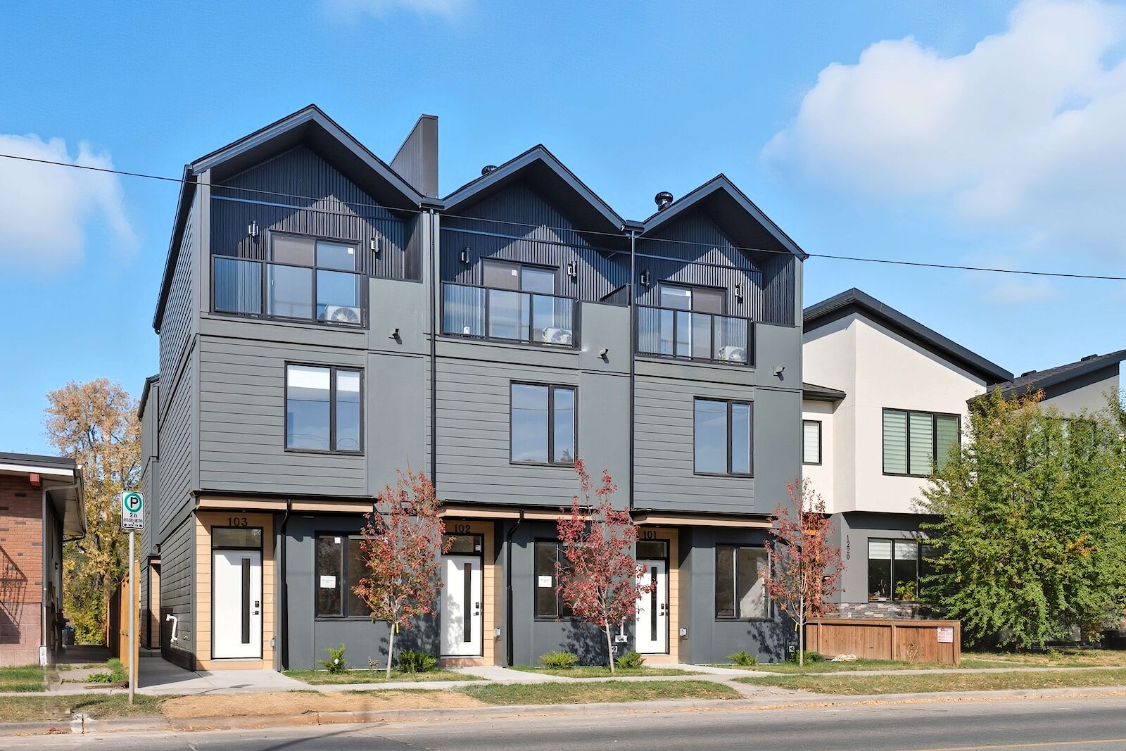 Calgary Pet Friendly Townhouse For Rent | Capitol Hill | New Townhouse ...