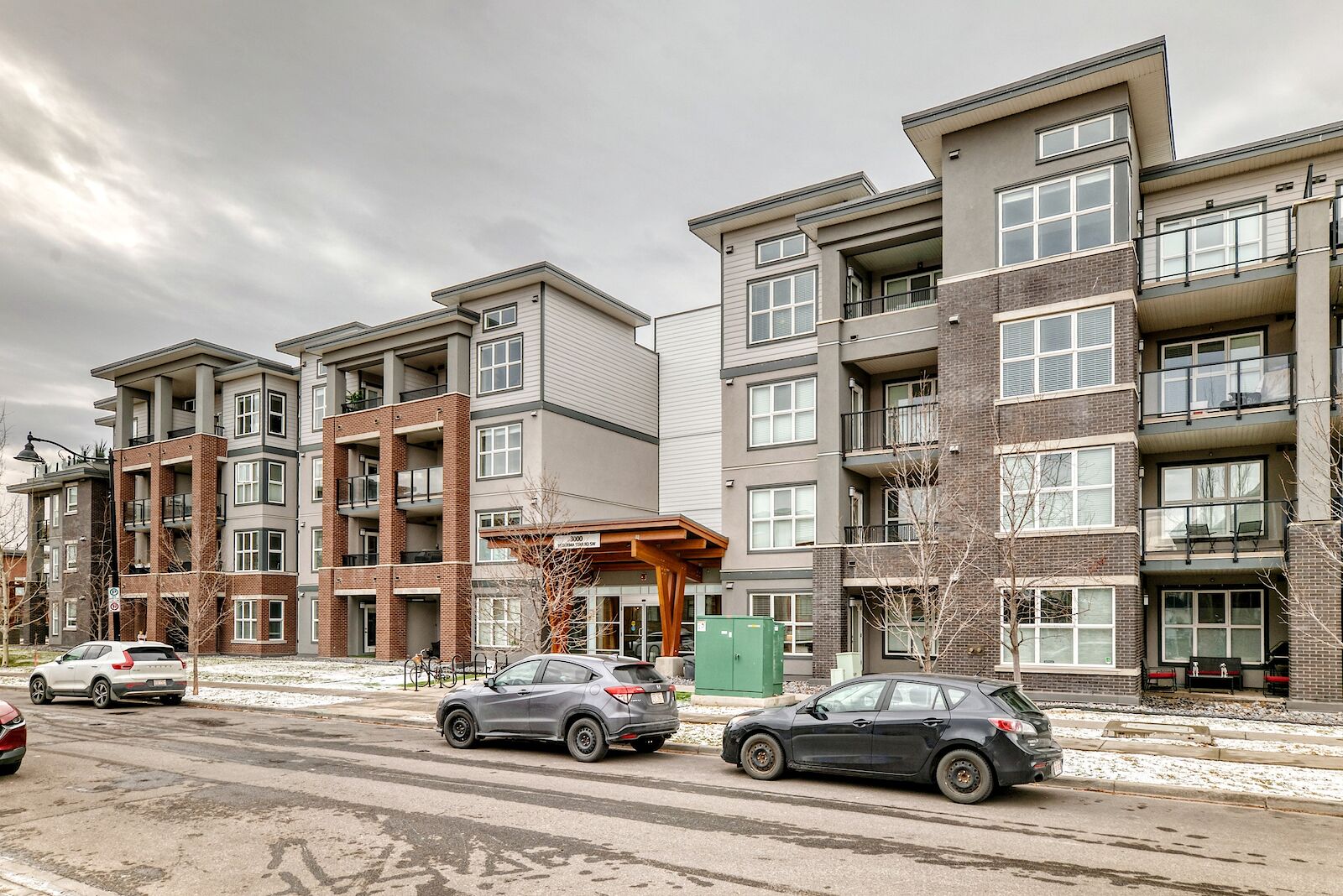 Calgary Pet Friendly Condo Unit For Rent | Currie Barracks | Spacious 1 ...