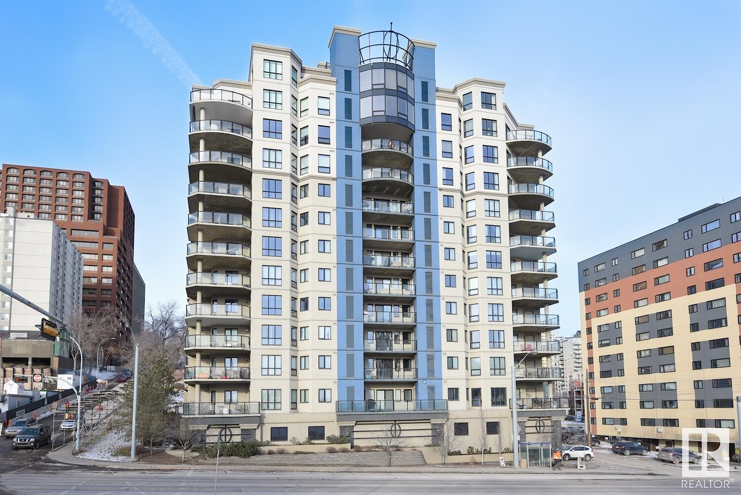 Edmonton Pet Friendly Condo Unit For Rent | Rossdale | Immaculate 2 Bed ...