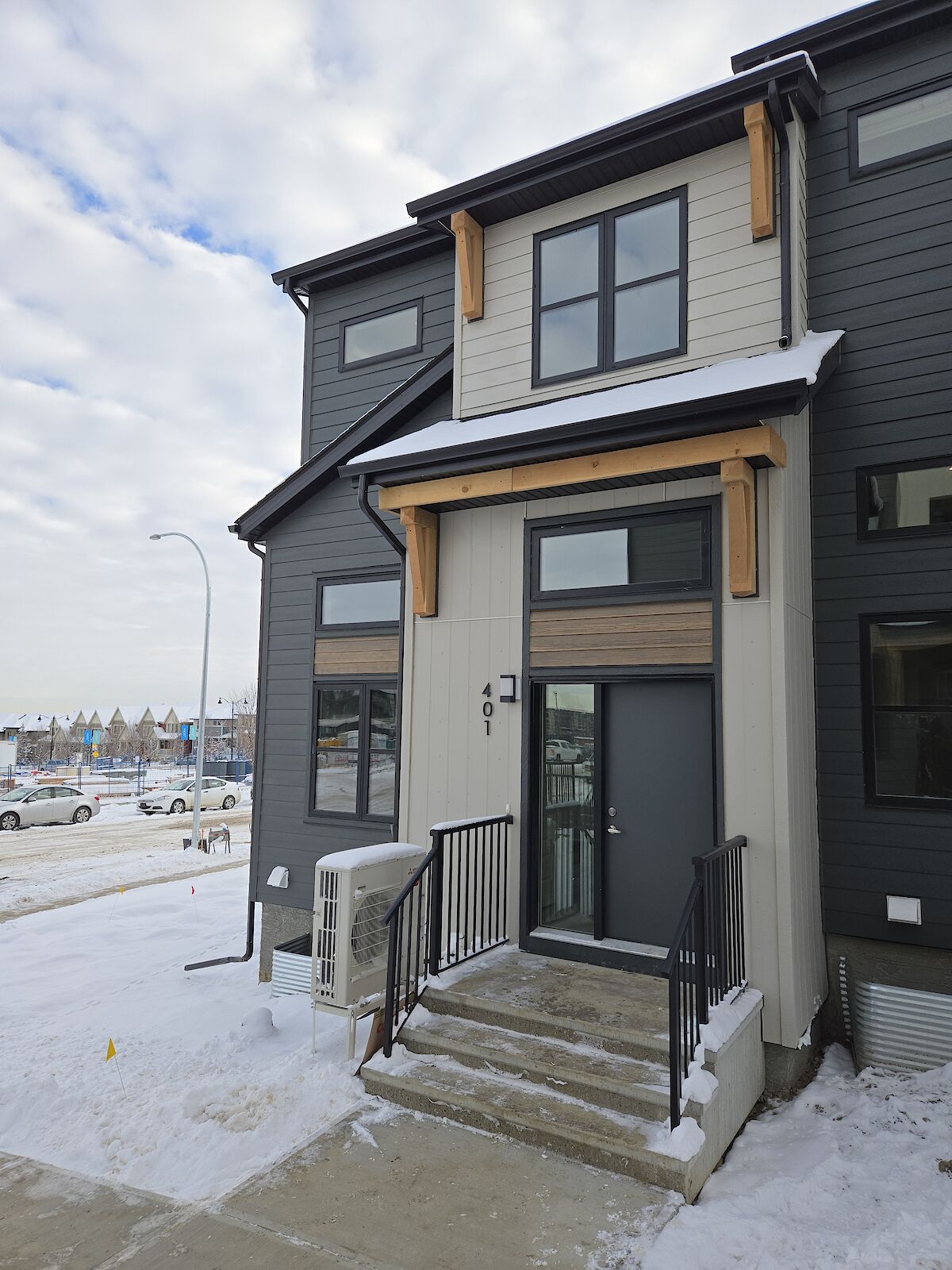 Calgary Townhouse For Rent | Mahogany | CORNER TOWNHOUSE W DOUBLE ...